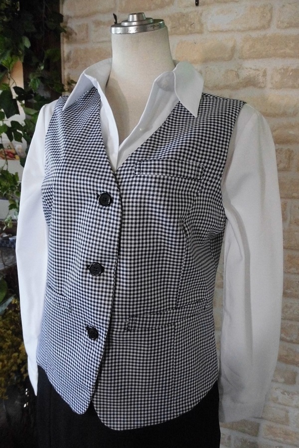 9号AR W64㎝ ウオッシャブル 事務服ベストスーツ 白黒ギンガム 訳あり(ひざ丈スカート)｜売買されたオークション情報、yahooの商品情報をアーカイブ公開 - オークファン（aucfan ...