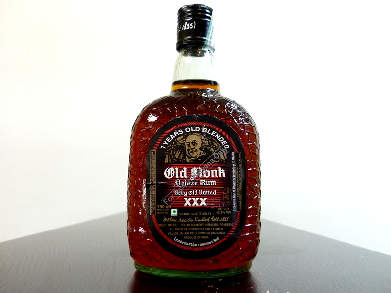 5843 OLD MONK オールドモンク DELUX Rum Very Old Vatted XXX 未開栓 ラム酒(ラム酒)｜売買された ...