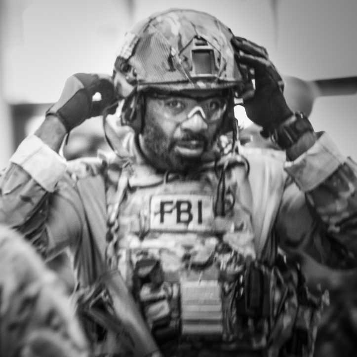 実物 FBI SWAT マルチカム パッチパネル 2枚セット / CRYE JPC TYR PICO DBT RG Mk4 FED(その他 ...