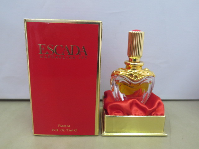 ESCADA エスカーダ MARGARETHA LEY PARFUM 7.5ml(エスカーダ)｜売買されたオークション情報、yahooの商品情報をアーカイブ公開 - オークファン（aucfan ...