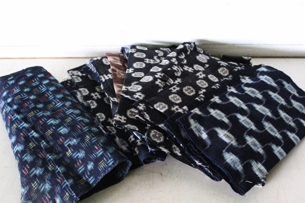 TB526木綿 絣 古布 はぎれ まとめて 藍染/かすり/反物/時代/襤褸/ぼろ/らんる/古裂/リメイク素材/boro/裁縫/古道具タグボート(リメイク素材)｜売買されたオークション情報 ...