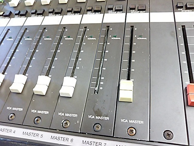 YAMAHA / ヤマハ MIXING CONSOLE PM3000-32 アナログミキサー 現状渡し ハ4076 引取り限定(ミキサー ...