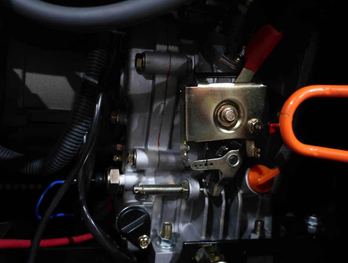 長時間対応発電機 D6500ET 撮影のみの使用機体 ディーゼル発電機 定格出力5 5KVA 50Hz用(その他)｜売買されたオークション情報 ...