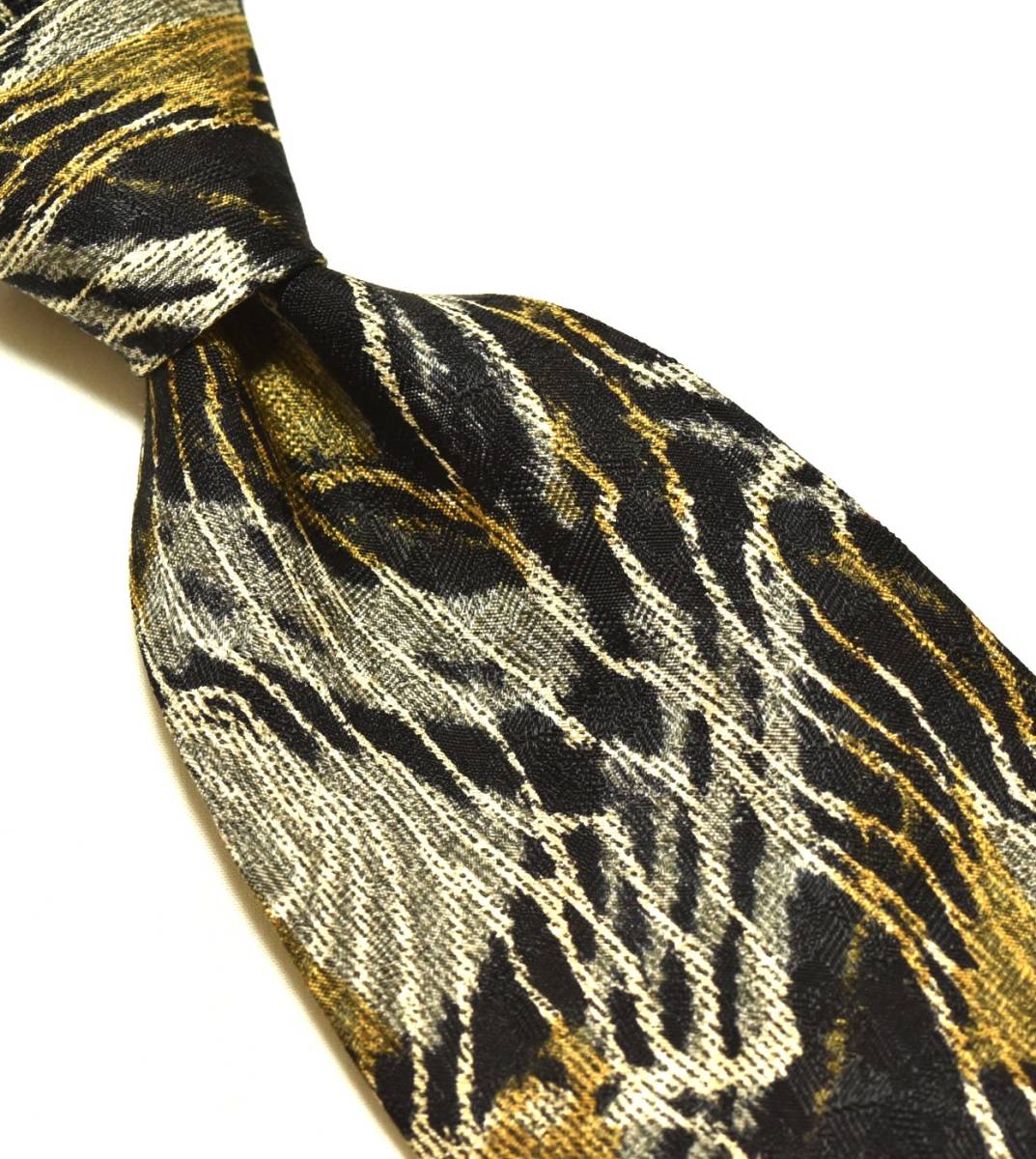 C717 GIORGIO REDAELLI ネクタイ パターン柄(ネクタイ一般)｜売買されたオークション情報、yahooの商品情報をアーカイブ公開 - オークファン（aucfan.com）