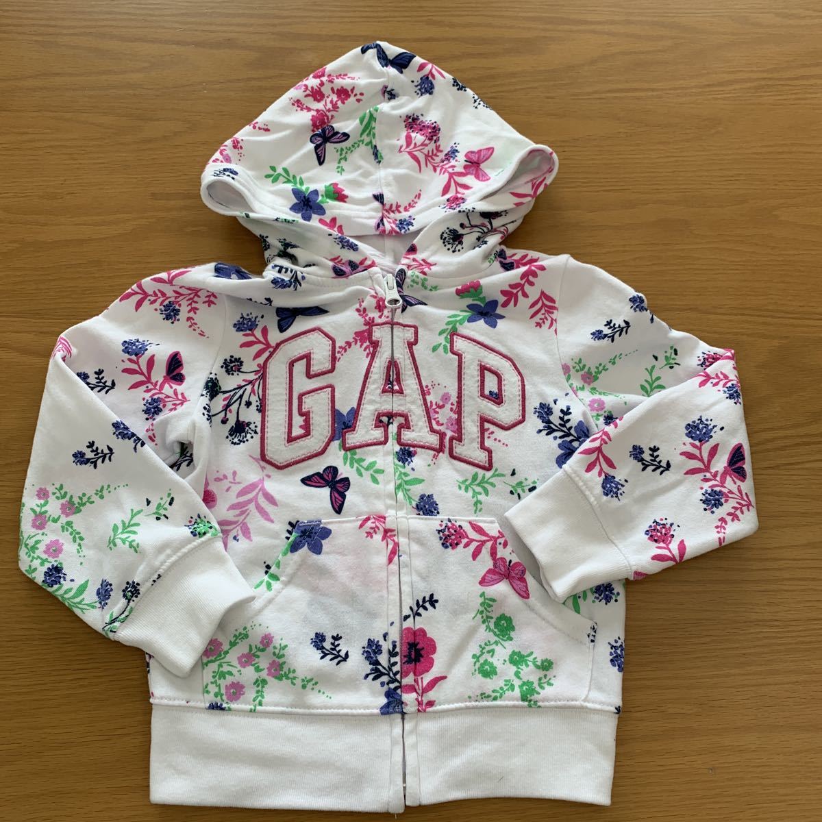 baby Gap花柄パーカー 110(110（105～114cm）)｜売買されたオークション情報、yahooの商品情報をアーカイブ公開 - オークファン（aucfan.com）