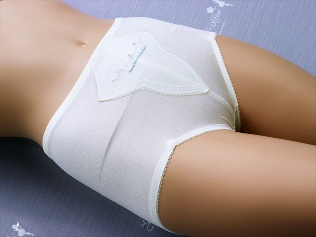 CA1-648＃// が MARBEE マービー チューリップ柄が可愛らしい印象 ティーン用ショーツ 64 送料はゆうパケットなら210(その他)｜売買されたオークション情報、yahooの商品 ...