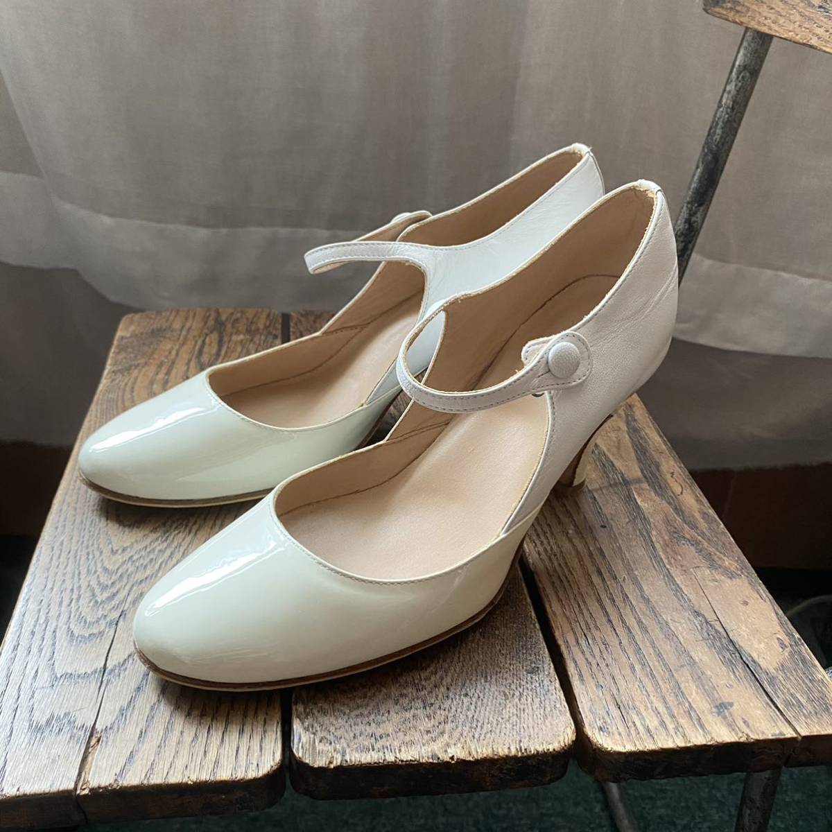 repettoレペットgitaneジタンエナメルレザーパンプス38化粧箱付きミルキーホワイト/ストラップシューズバレリーナフランス(レペット)｜売買されたオークション情報、yahooの商品情報 ...