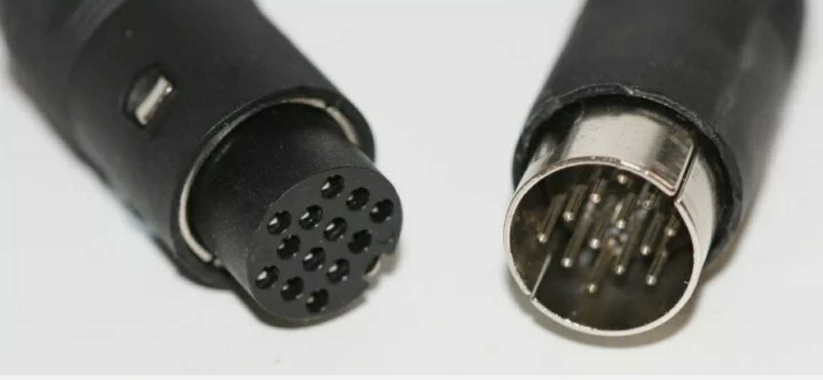廃版品 アルパイン ALPINE DINケーブル13P 5m 汎用品 PXA-H700 PXA-H701 PXA-H900等 13ピン ...