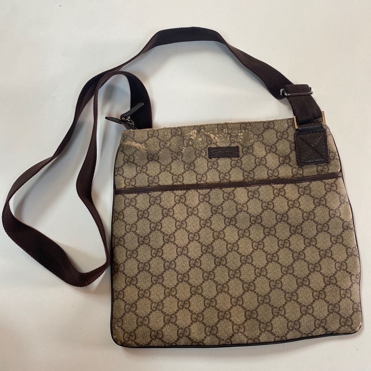 GUCCI ショルダーバッグ/モノグラム GG 茶色 総柄 シェリーライン ワンショルダーバッグ ハンドバッグ(ショルダーバッグ)｜売買されたオークション情報、yahooの商品情報をアーカイブ ...