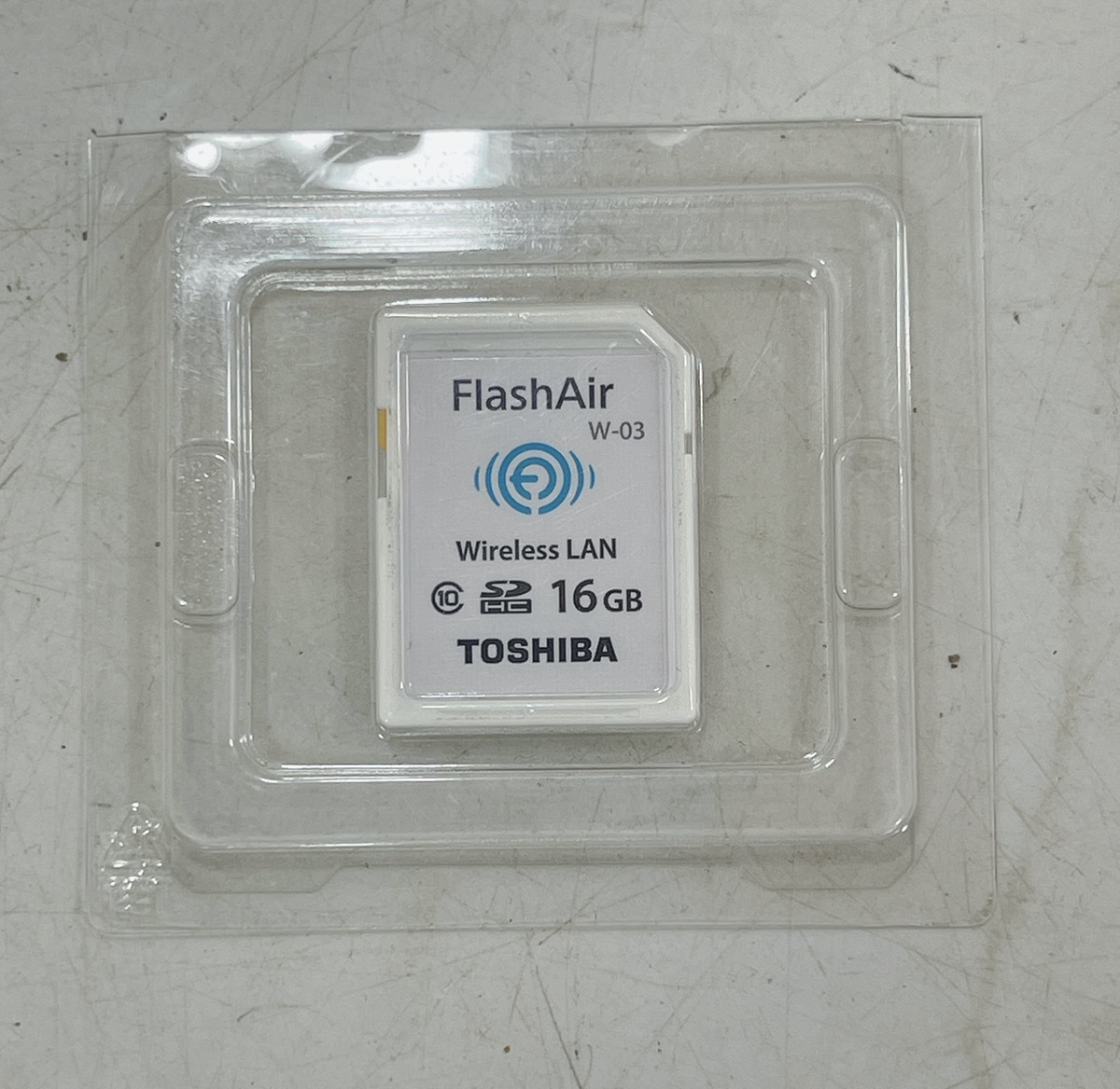 TOSHIBA 東芝 無線 LAN 搭載 SD メモリ カード FlashAir W-03 16GB 茨城県 常陸大宮市 根本 0618ふ7 A1 定(16GB)｜売買されたオークション情報 ...
