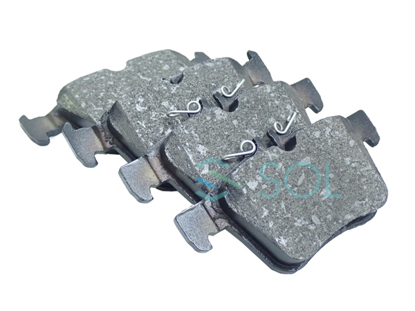 ベンツ W205 X253 リア ブレーキパッド 左右セット C180 C200 C220d C250 C300 C350 GLC200 ...