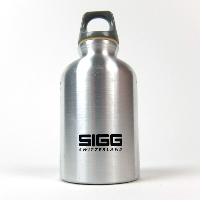 SIGG FUEL BOTTLE 0.3L シグ フューエルボトル(シングルバーナー)｜売買されたオークション情報、yahooの商品情報をアーカイブ公開 - オークファン（aucfan.com）