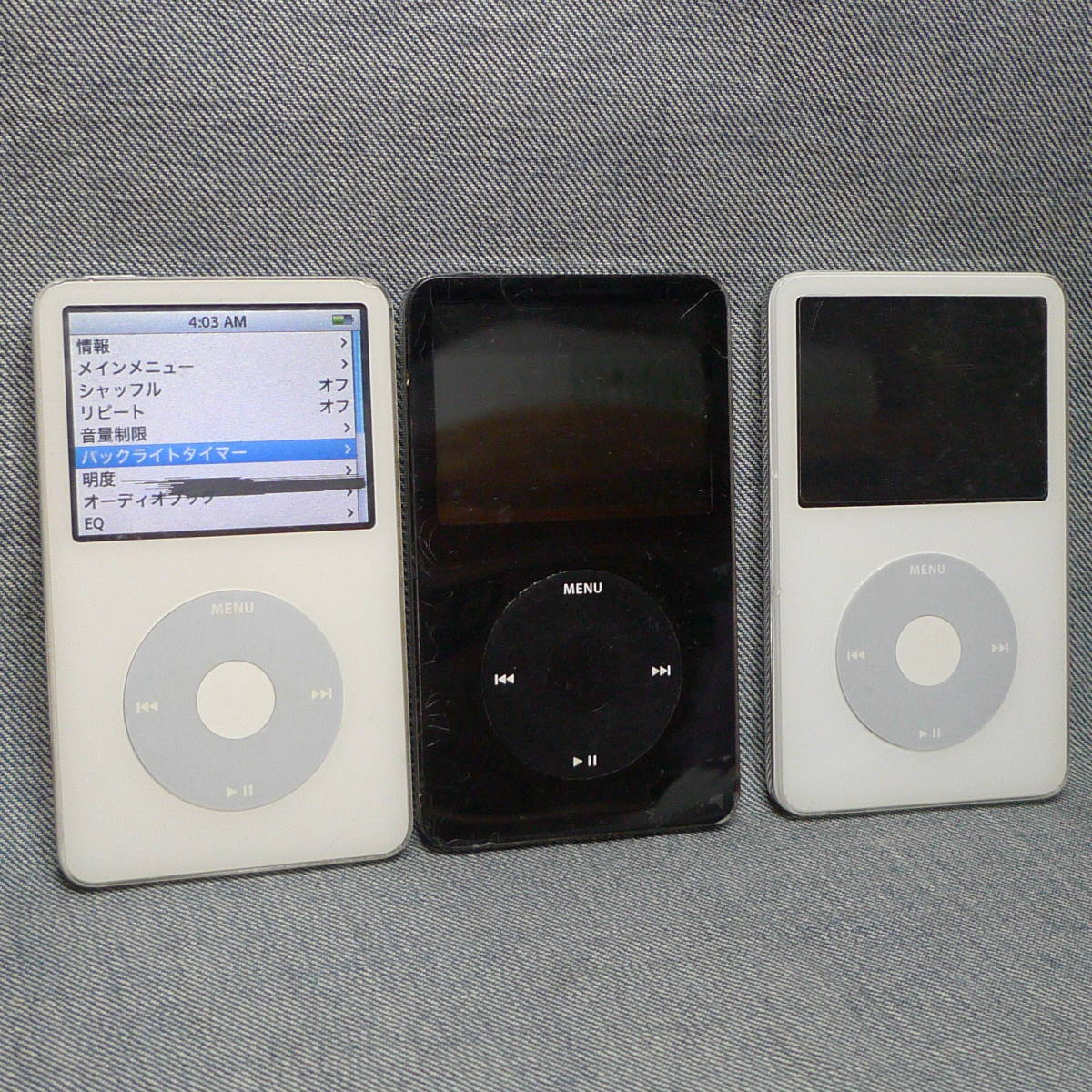 n1174 Apple 第5世代 iPod ジャンク 3台 / 30GB A1136 ブラック ホワイト Classic(iPod ...