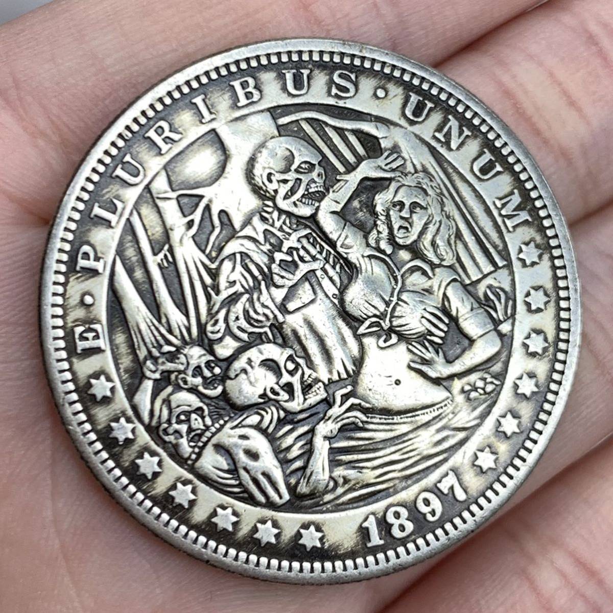 #J021 アメリカ古銭 ホーボーコイン 1897 旧家蔵出 1ドル 美人と髑髏 イーグル銀貨 銀幣 直径38mm厚さ3mm量目24.3g(北アメリカ)｜売買されたオークション情報、yahoo ...
