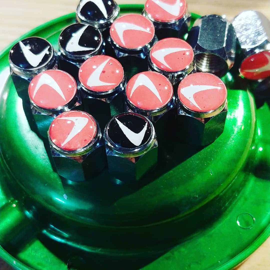 マルフ 赤 エアキャップバルブ2個セット アルミ 富士重工 ラビットスクーター スバル スバル360 s301 SUBARU 富士重工業(外装 ...