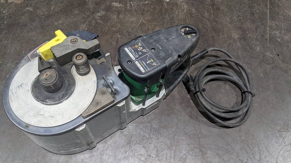 日立 HIKOKI 鉄筋カットベンダ VB16Y 16mm 切断 曲げ加工 動作良好 倉a(鉄筋カッター)｜売買されたオークション情報、yahooの商品情報をアーカイブ公開 - オークファン ...