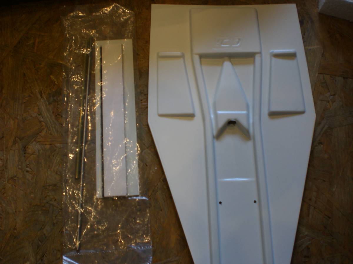 ABCホビー 1/10 APBAクラス クラッカーボックス ジェット スピード レースボート 電動RCキット Crackerbox ラジコン Made in USA(船、ボート)｜売買された ...