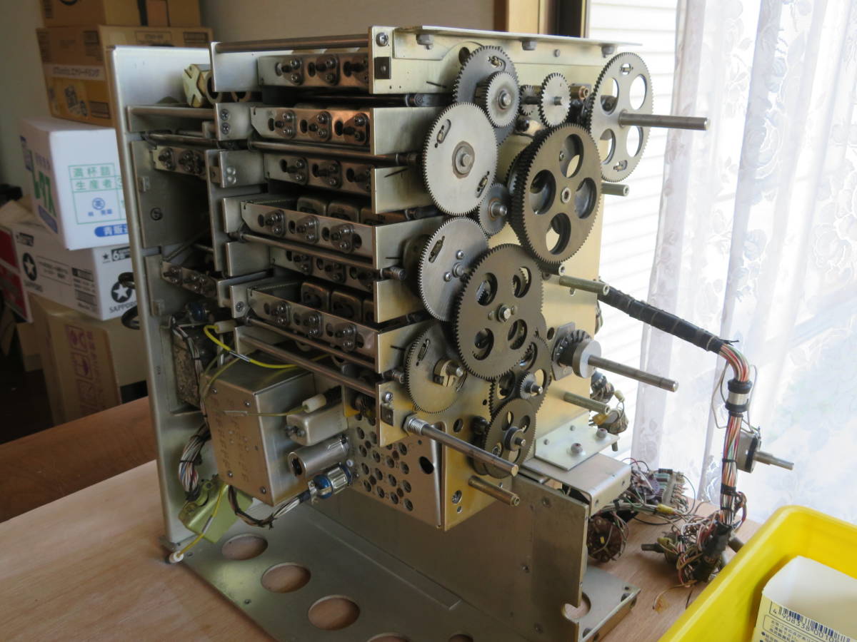 Collins コリンズ 軍用受信機 EAC製 R-390Aのレストア中の完品パーツ1式(アマチュア無線)｜売買されたオークション情報 ...