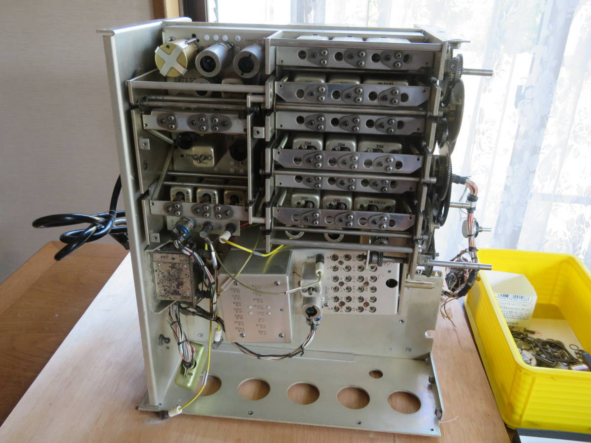 Collins コリンズ 軍用受信機 EAC製 R-390Aのレストア中の完品パーツ1式(アマチュア無線)｜売買されたオークション情報 ...