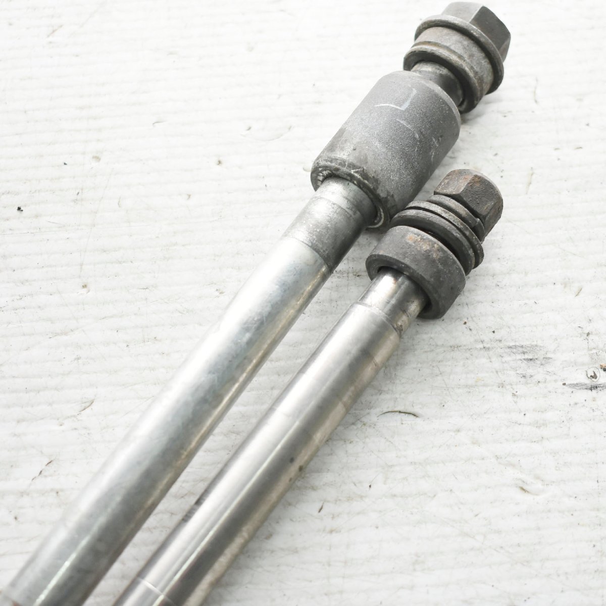 ハーレー 2001年 1450 エボ TC88 FXD ダイナスーパーグライド フロント リア アクスルシャフト セット A HD-72(ハーレーダビッドソン用)｜売買されたオークション情報 ...