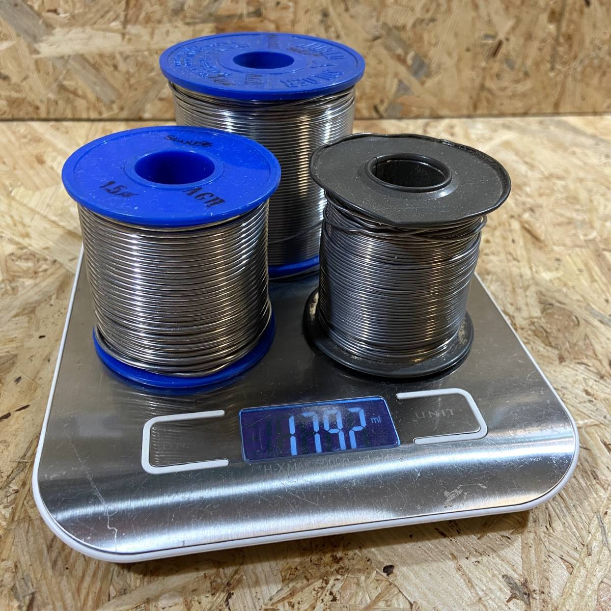 WORLD SOLDER 〜巻ハンダ約1.8kg分〜 φ1.0／φ1.5 3個セット(はんだ、フラックス)｜売買されたオークション情報 ...