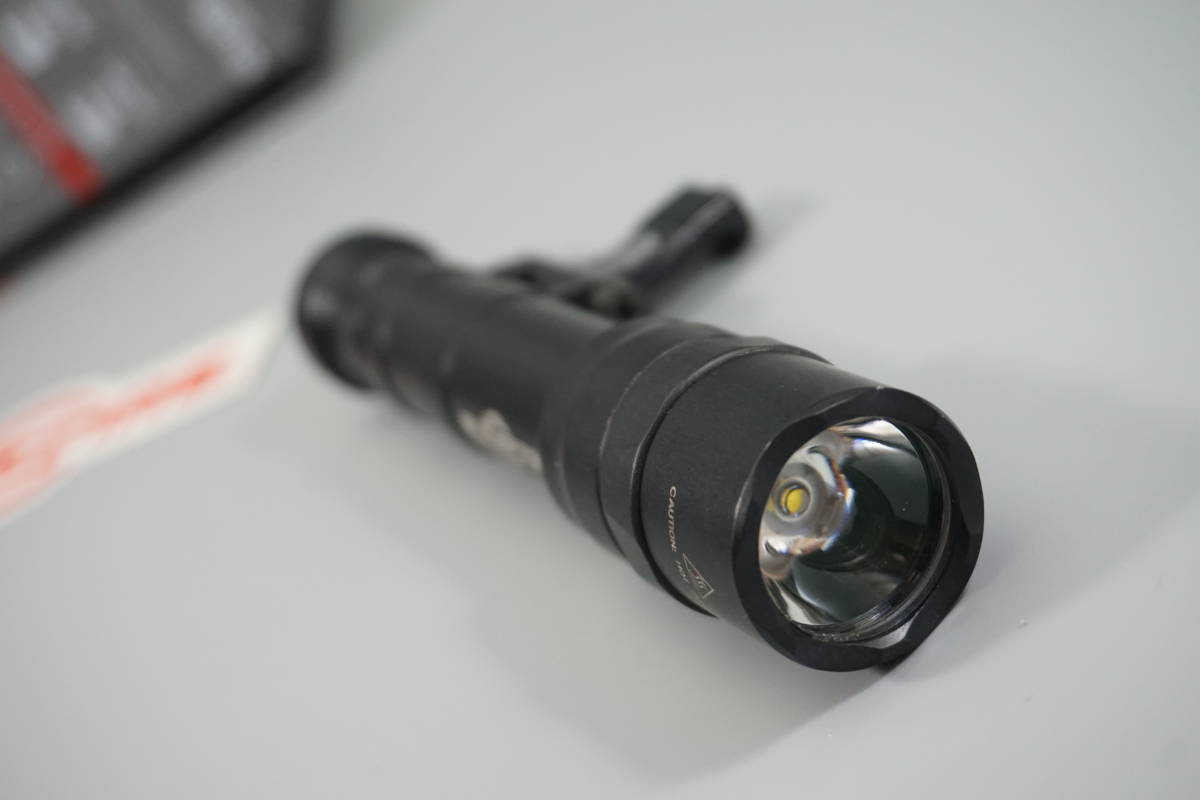 Surefire M640 DF Dual Fuel Scout Light Pro 1000 Lumen Trijicon Leupold ...