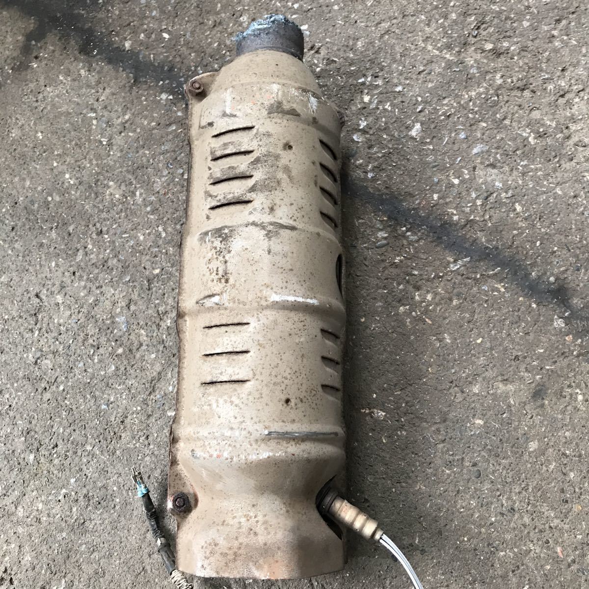 ホンダ RN1 ストリーム 触媒 D17A 素材用(触媒、エキマニ、フロントパイプ)｜売買されたオークション情報、yahooの商品情報をアーカイブ公開 - オークファン（aucfan.com）