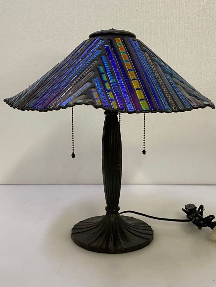 サ-2 2229M 作家サイン在り 西洋アンティーク ステンドグラス 3灯テーブルランプ LEVITON社ZINGEARスイッチ2段階調光 高 ...