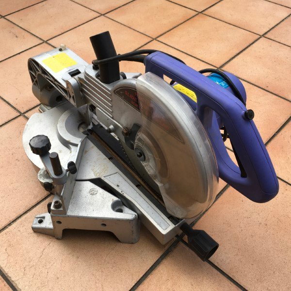 ナカトミ SCM-254 コード式 卓上マルノコ 本体のみ(丸のこ)｜売買されたオークション情報、yahooの商品情報をアーカイブ公開 - オークファン（aucfan.com）