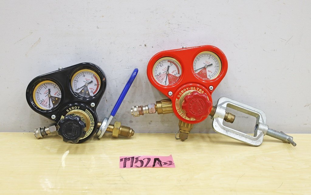 7752A22 YAMATO ヤマト産業 レギュレーター SSBOY-ULTRA/SSBOY 2個セット ガスメーター 酸素 アセチレン(その ...