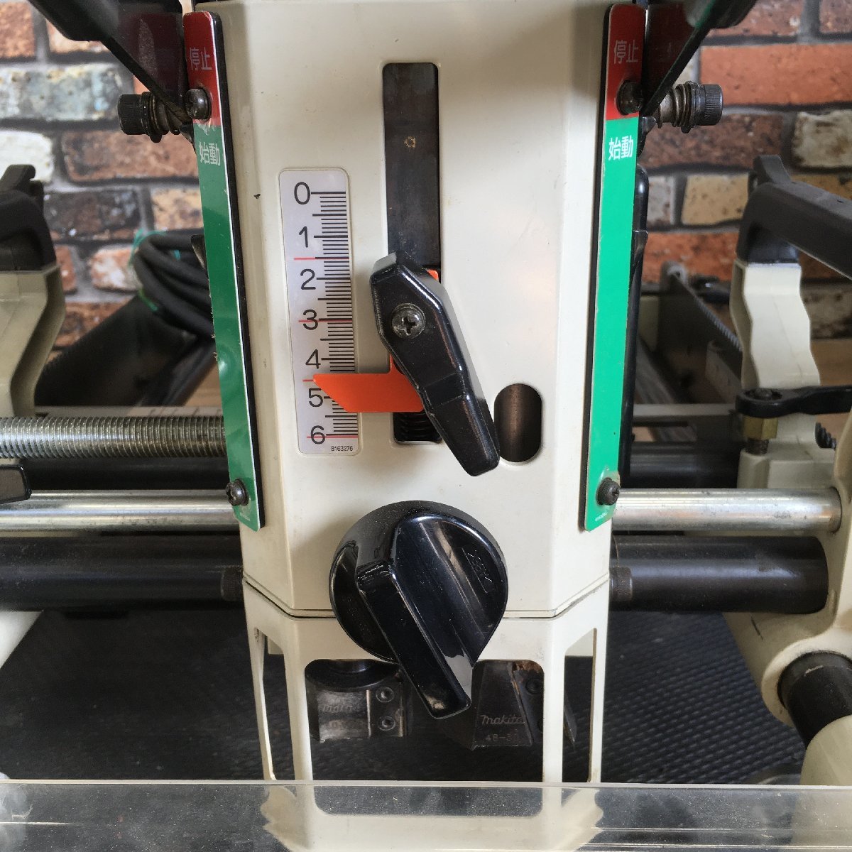 104 K 島根発 マキタ makita 大入レルーター モデル2517N 100V 121-022-100(切断機一般)｜売買されたオークション情報、yahooの商品情報をアーカイブ公開 ...