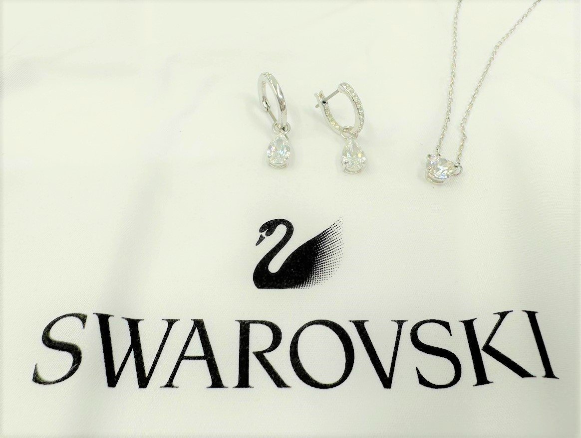 SWAROVSKI スワロフスキー ピアス ネックレス アクセサリー アトラクトラウンド クリスタル ネックレス ペンダント 5408442 ...