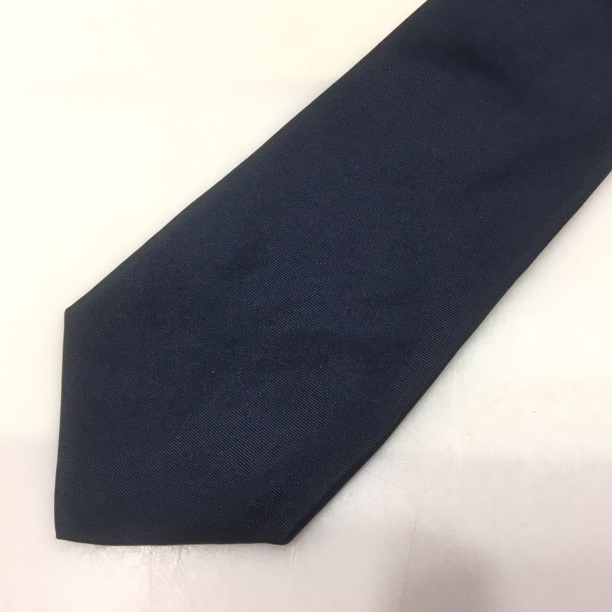 21-54 Gucci グッチ ネクタイ ネイビー ヴィンテージ オールド(ネクタイ)｜売買されたオークション情報、yahooの商品情報をアーカイブ公開 - オークファン（aucfan.com）
