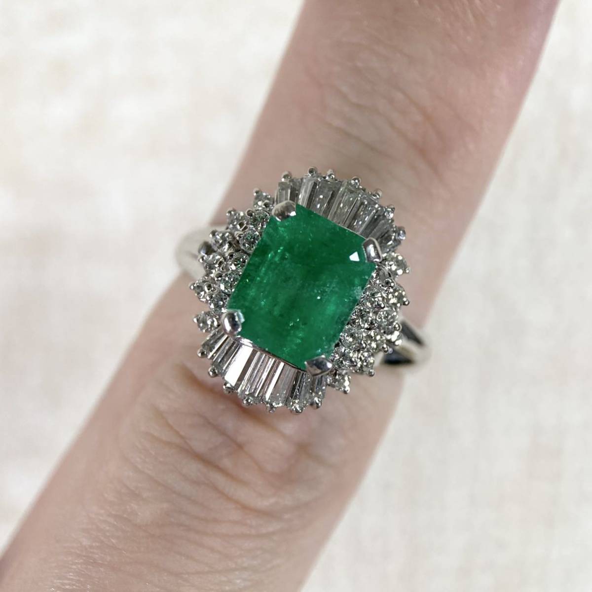 1円スタート PT900 エメラルド 2.02ct ダイヤモンド 0.79ct リング 指輪 カラーストーン ベリル カラーストーン(エメラルド)｜売買されたオークション情報、yahooの商品 ...