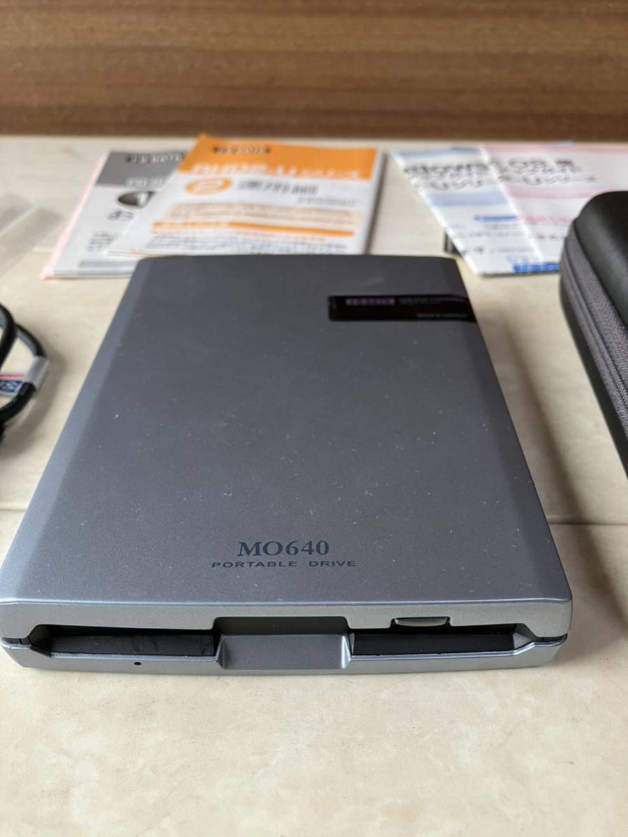 MOドライブ I-O DATA MOP2-U640P MO640 ポータブル ドライブ(640MB)｜売買されたオークション情報、yahooの ...