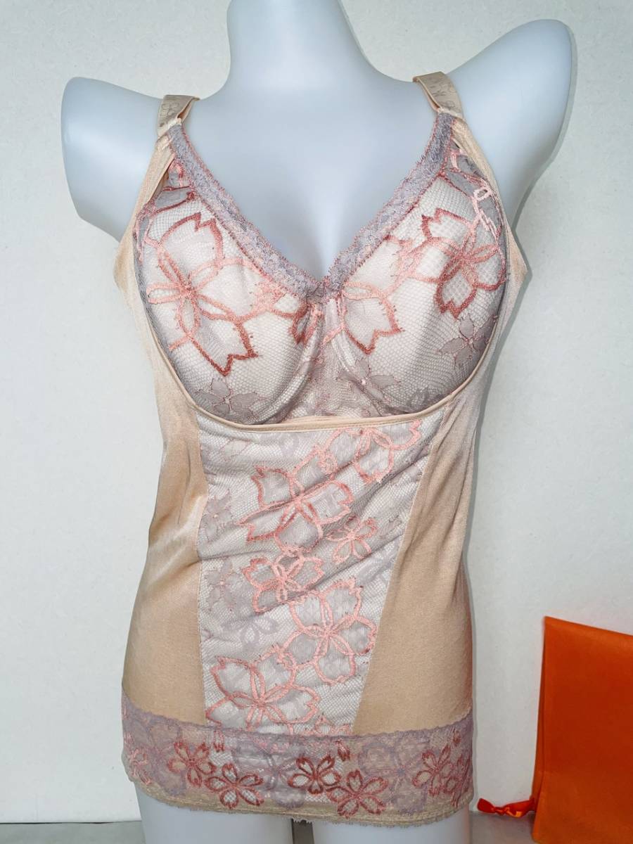 とても マルコ MARUKO ベルアージュ アヴァンセ サクラ ボディシェーパー E85 3L ベージュ 大きい 補正下着 ホームクリーニング済み(その他)｜売買されたオークション情報 ...