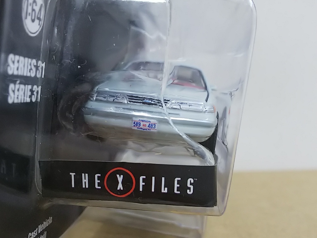 GREENLIGHTグリーンライト THE X FILES 1/64 1993 FORD CROWN VICTORIA フォード クラウン ...