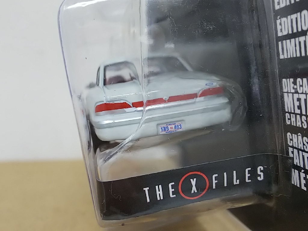 GREENLIGHTグリーンライト THE X FILES 1/64 1993 FORD CROWN VICTORIA フォード クラウン ...