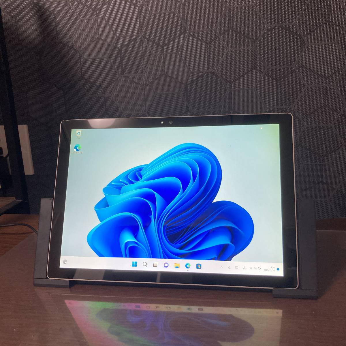 Microsoft Surface Pro 3 4 5対応 ドッキングステーション Docking Station Model:1664 ACアダプター付属(その他)｜売買されたオークション ...