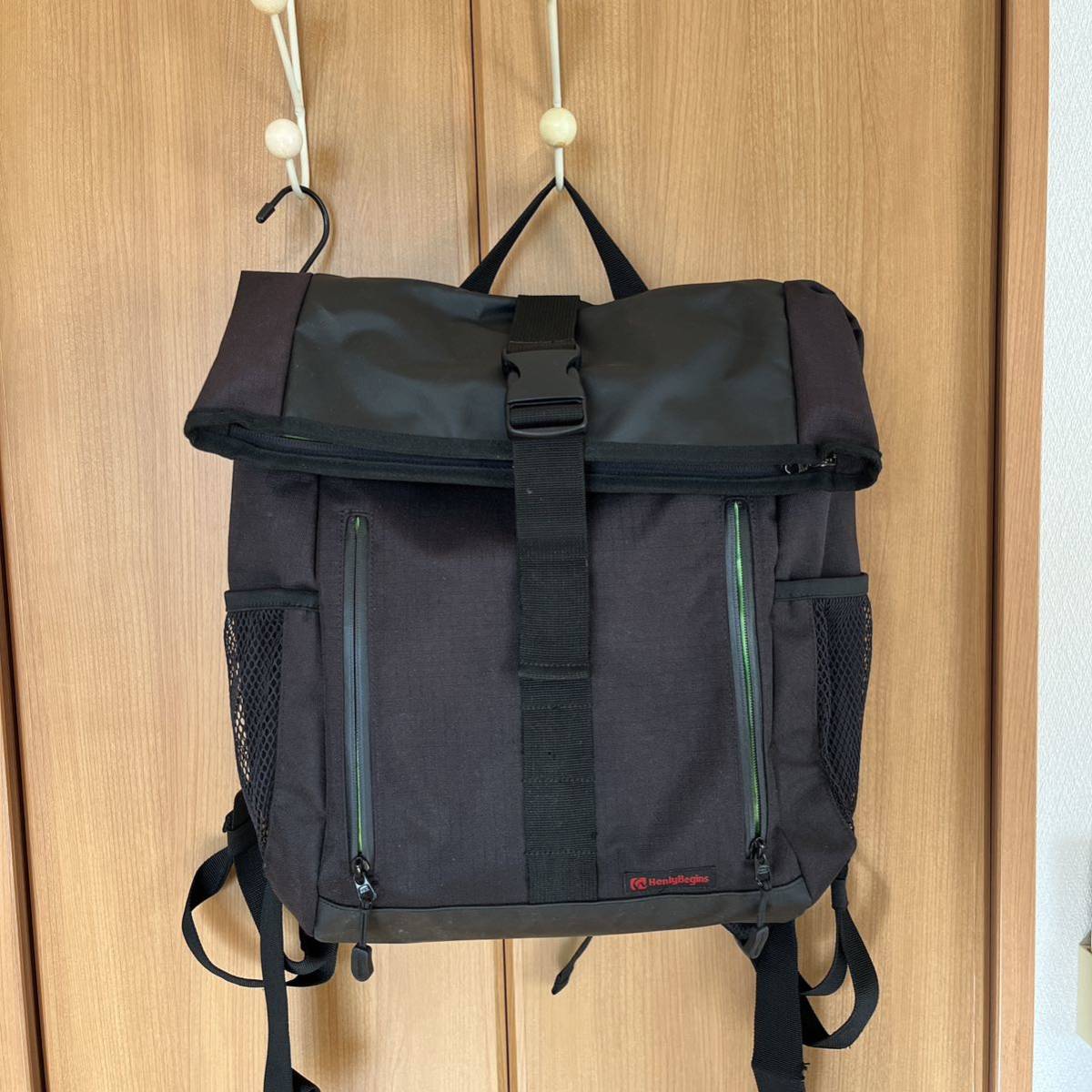 ヘンリービギンズ デイトナ バックパック 防水タイプ 16L(リュックサック、デイパック)｜売買されたオークション情報、yahooの商品情報をアーカイブ公開 - オークファン（aucfan.com）