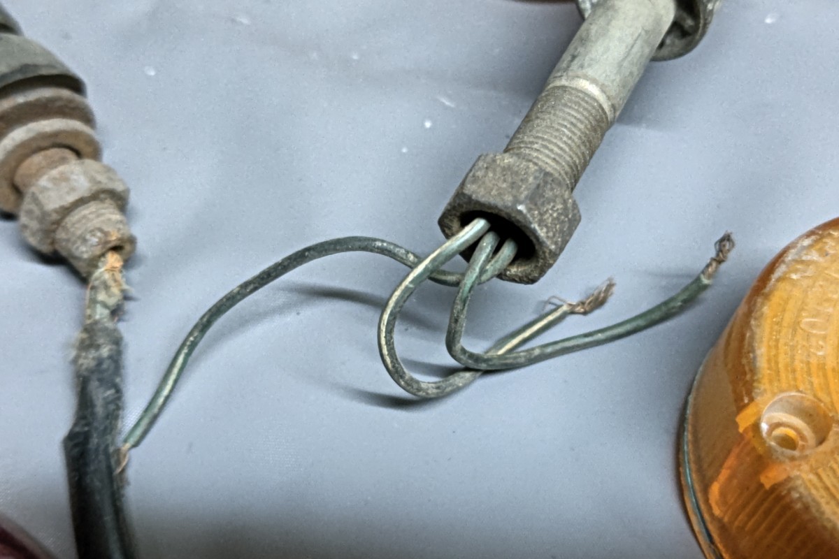 三菱ジープ ナロウ 純正角形ウインカー 左右セット ジャンク品 社外ランプ J52 J54ナローJeep J3R(ウィンカー、サイドマーカー)｜売買されたオークション情報、yahooの商品情報 ...