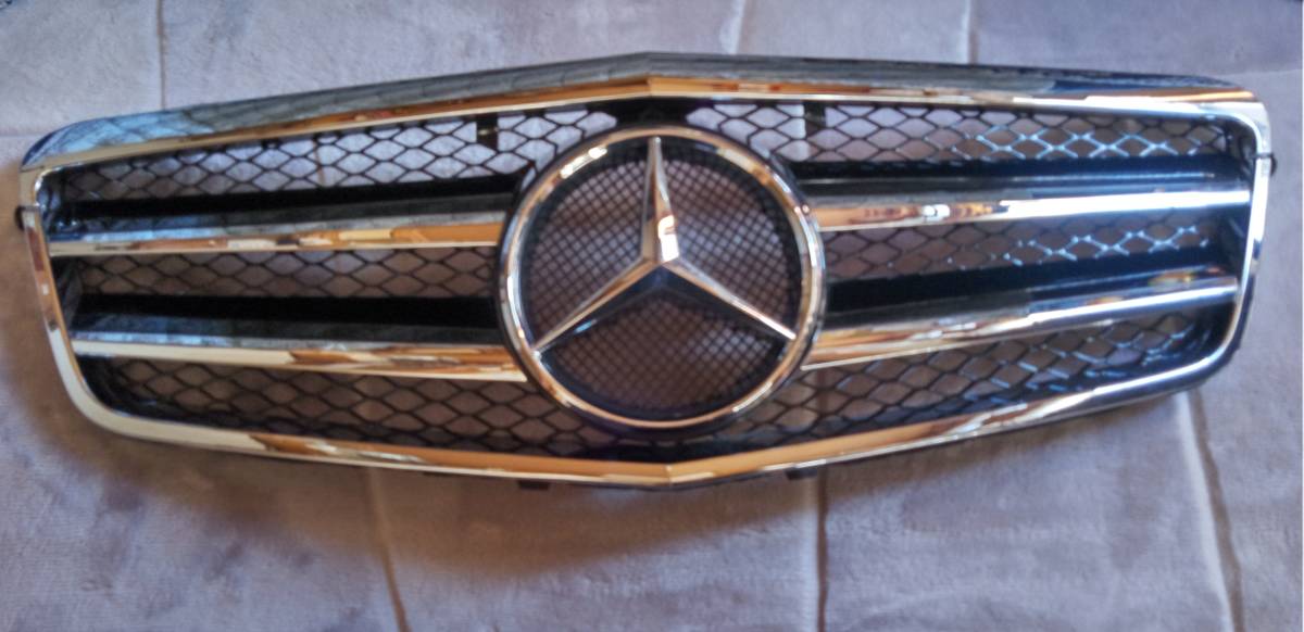 フロントグリルカバー メルセデス ベンツ Eクラス W212 E250/E300/E350/E500/E550/E63AMG/前期 2009年 2013年(フロント)｜売買されたオークション ...
