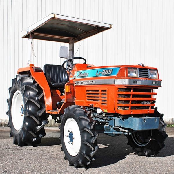 新潟 クボタ トラクター L1-285 サンシャイン 28馬力 キャノピー 屋根 パワステ 倍速ターン 自動水平 牽引 けん引 貿易 倉庫保管 ...