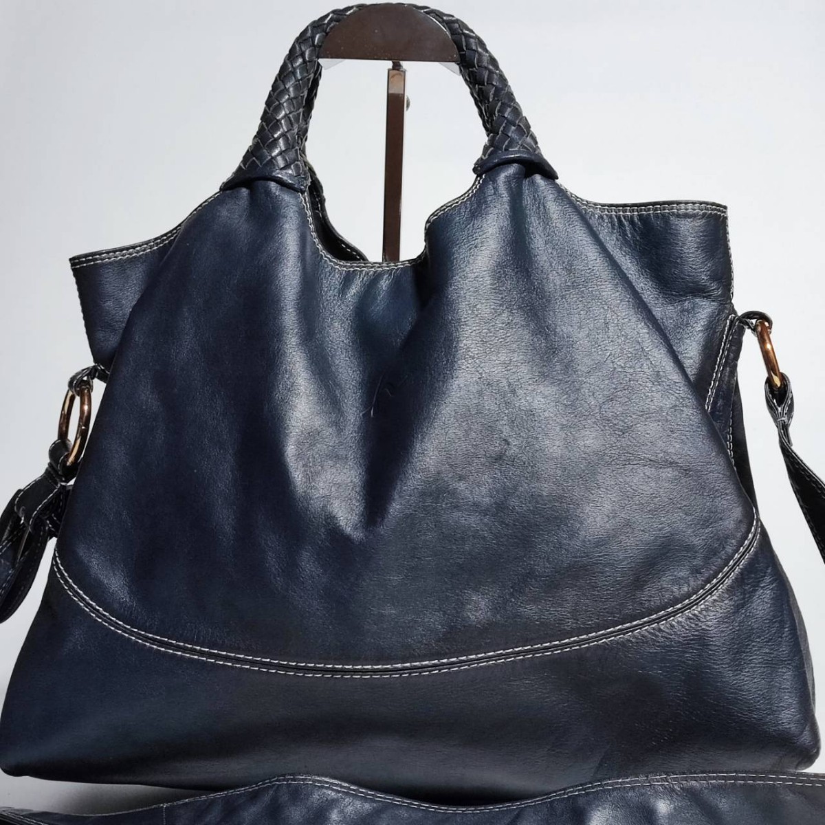 キタムラ KITAMURA 編み込み トートバッグ 2way 本革 レザー 紺色 ビジネス ショルダー ブリーフケース メンズ 仕事 A4可 肩掛け可(トートバッグ)｜売買されたオークション ...