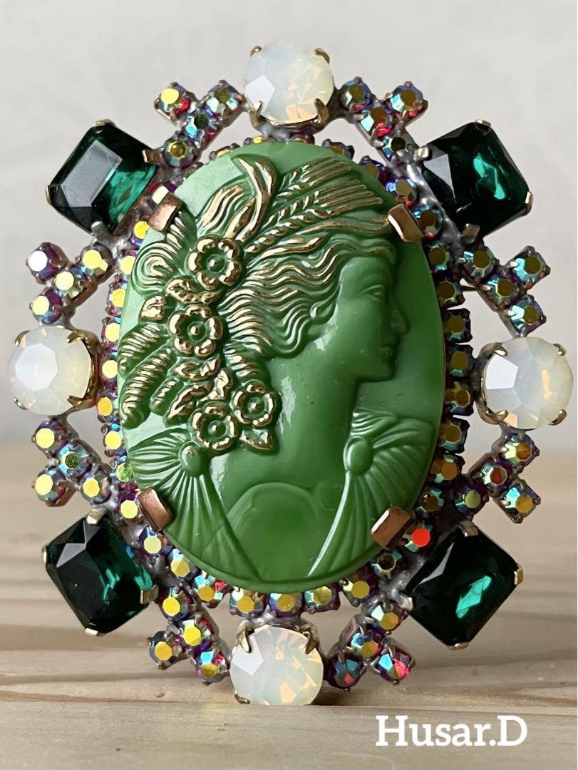 ビンテージ/チェコガラス/ガラスカメオ/ブローチ/Husar.D刻印/グリーン(工芸ガラス)｜売買されたオークション情報、yahooの商品情報をアーカイブ公開 - オークファン（aucfan.com）