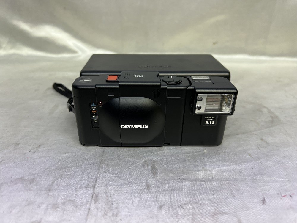 ジャンク品 OLYMPUS オリンパス XA A11 コンパクトフィルムカメラ ケース付き 動作未確認 現状販売(コンパクトカメラ)｜売買され ...
