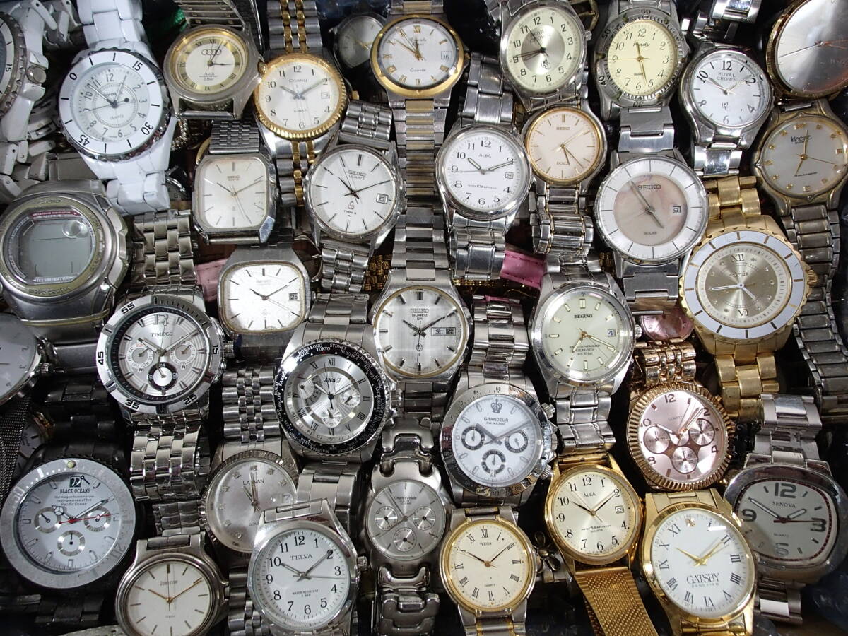 腕時計 大量 250点 15kg セット まとめ ジャンク SEIKO/CITIZEN/DIESEL/COACH/MICHAEL KORS/MARC JACOBS/Paris Hilton他 ...