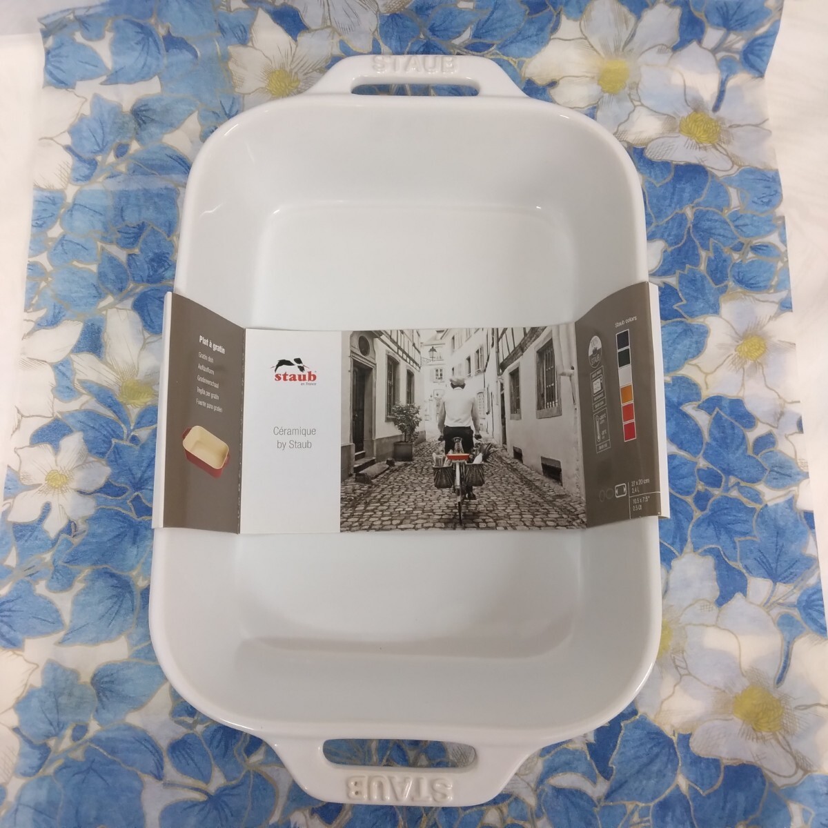 staub STABU ストウブ レクタンギュラーディッシュ ホワイト 27cm2.4L 300℃ セラミック 食器 調理器 グリル グラタン ...
