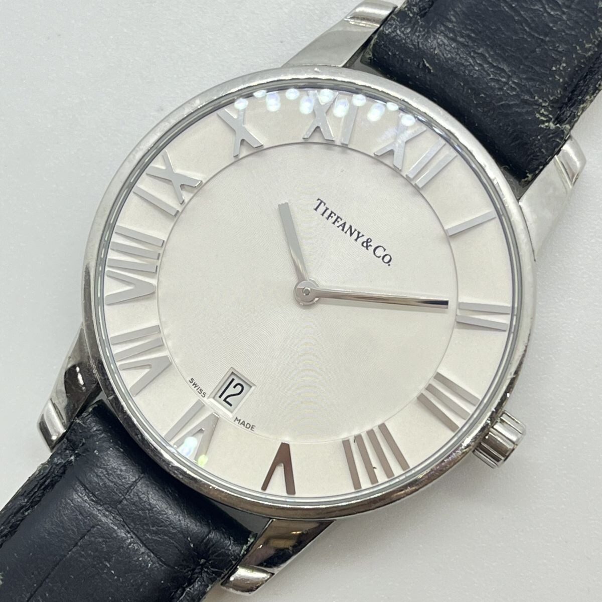 R024-CH12-534 Tiffany&Co. ティファニー アトラス メンズ腕時計 デイト スイス製 ATLAS SS T2575 メンズ腕時計 2針 稼働(ティファニー)｜売買された ...