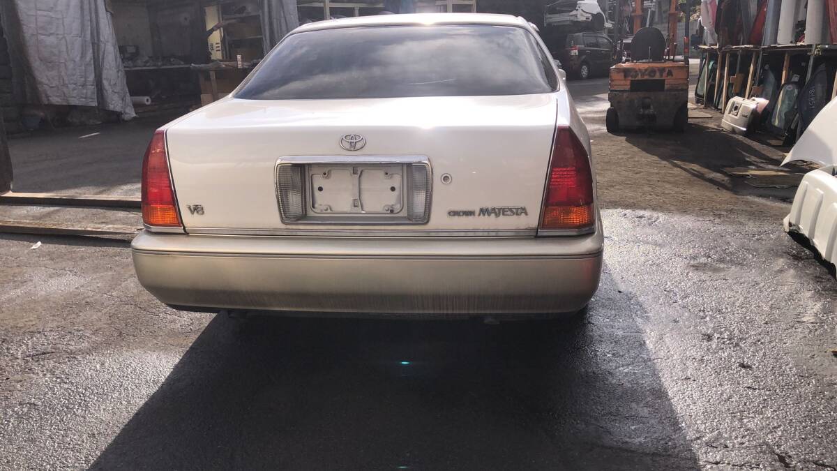 トヨタ ホーンボタン クラウンマジェスタ E-JZS155 JZS155 GS151 JZS151 JZS153 LS151 UZS151 UZS155 UZS157 1997 #hyj ...